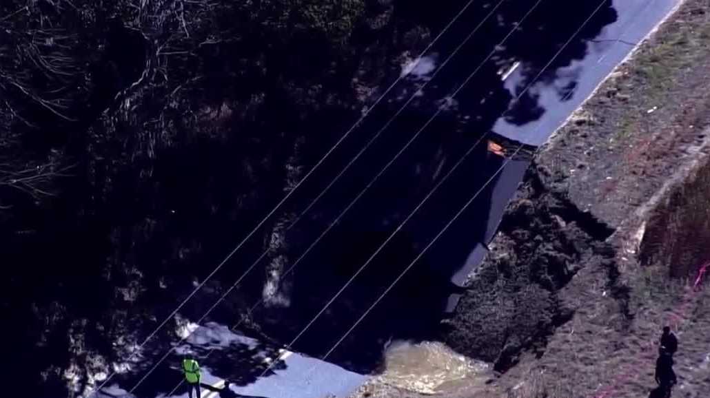 Officials confirm Lake County road collapse as sinkhole; repair plans ...