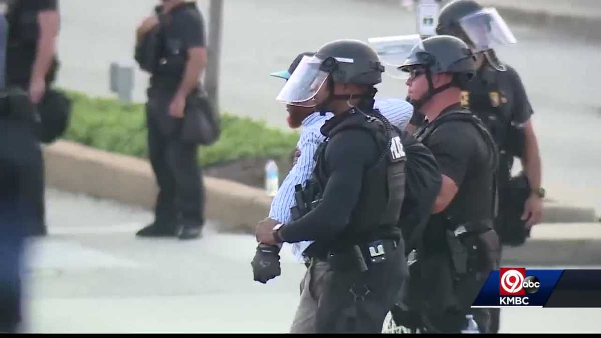 PROTESTS: KCMO City Council gives amnesty to non-violent protesters ...