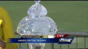 WPBF anchor gets close look at Honda Classic 'trophy'