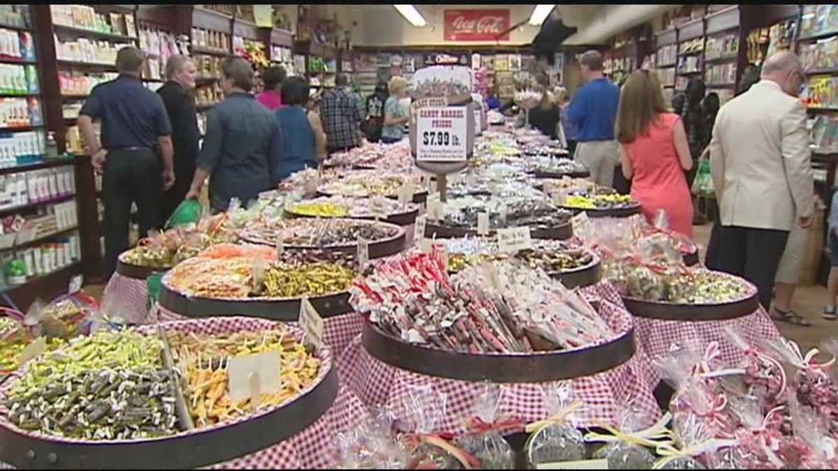 Mast General Store opens in W-S