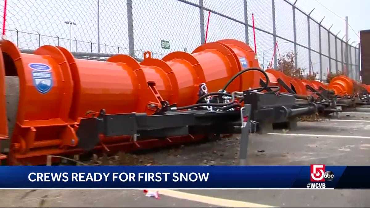 Hundreds of road crews ready to clear thousands of miles of roads