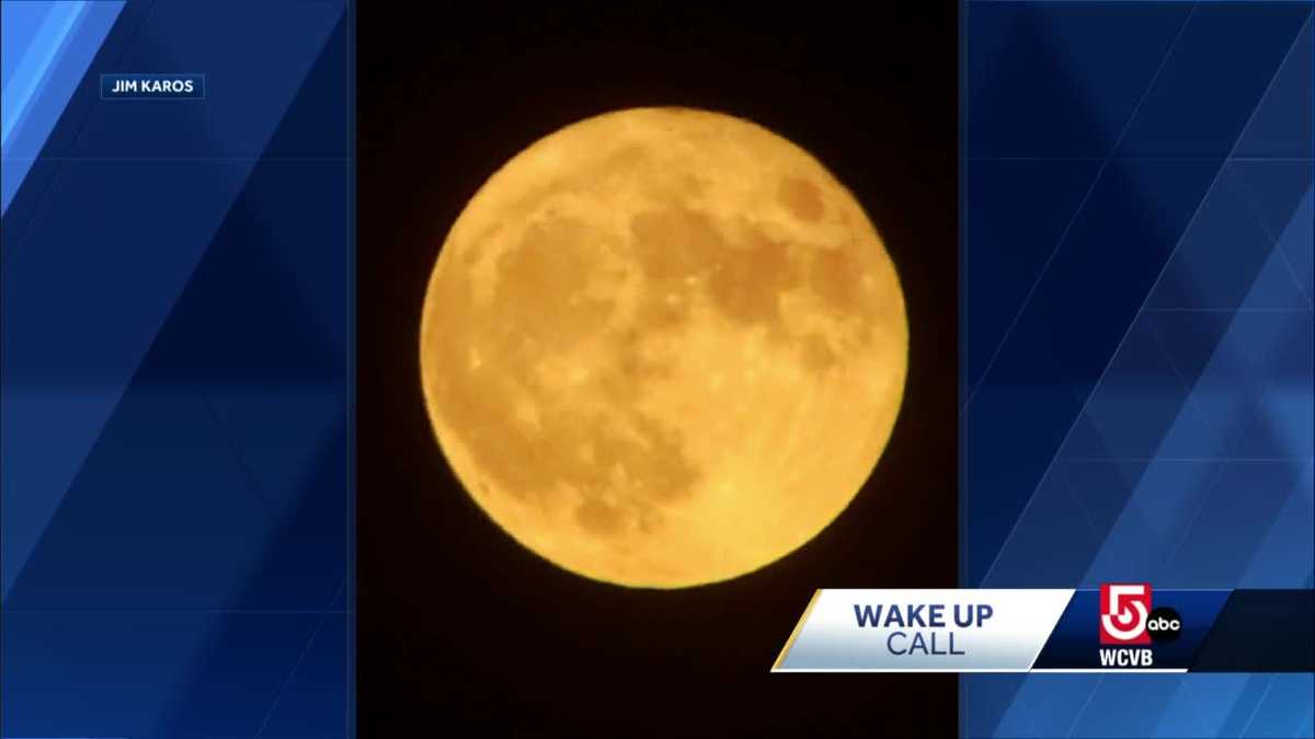 Wake Up Call: Incredible photos of buck moon