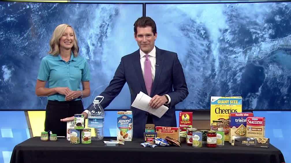 Dietitian discusses healthy food items to include in hurricane kit