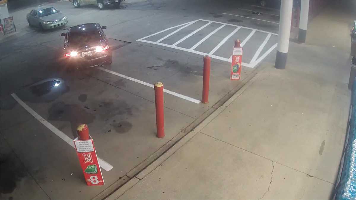 Deputies searching for people wanted in connection with multiple crimes