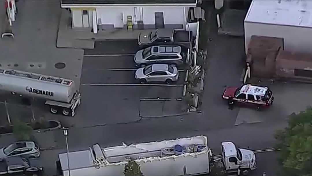 Storrowed: Truck has roof sheared off on Memorial Drive