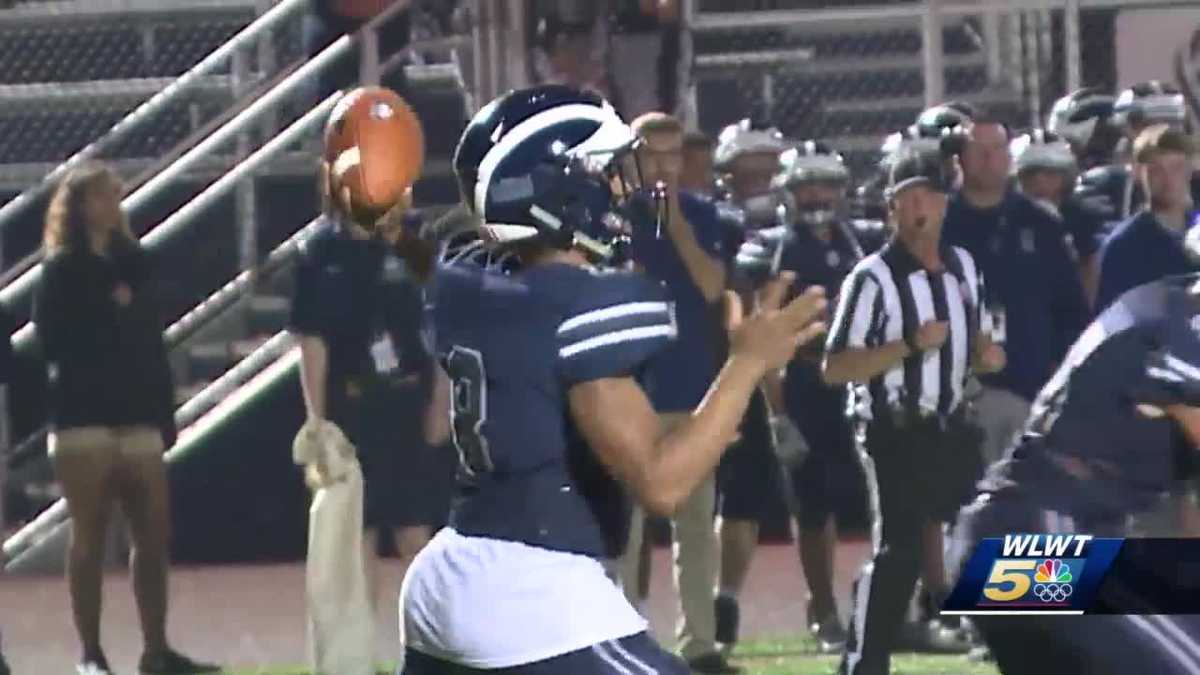 Hamilton Big Blue 21, West Clermont Wolves 7