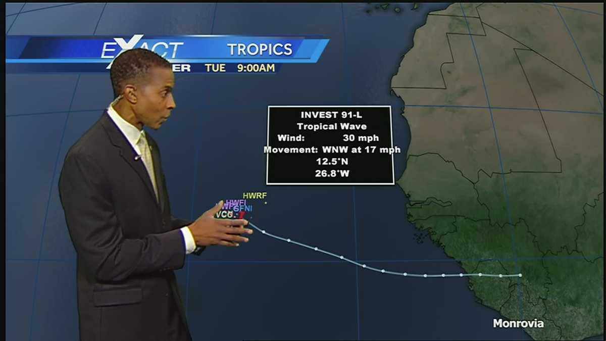 Tropical wave off coast of Africa continues to develop