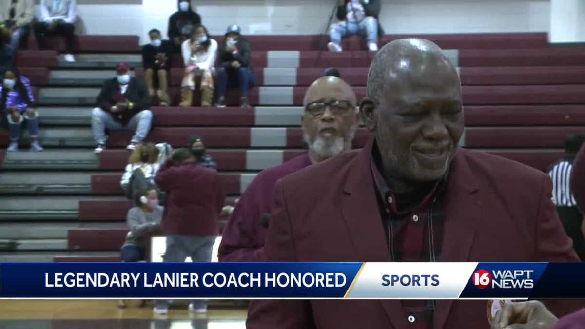 Lanier basketball legend Thomas Billups receives special honor