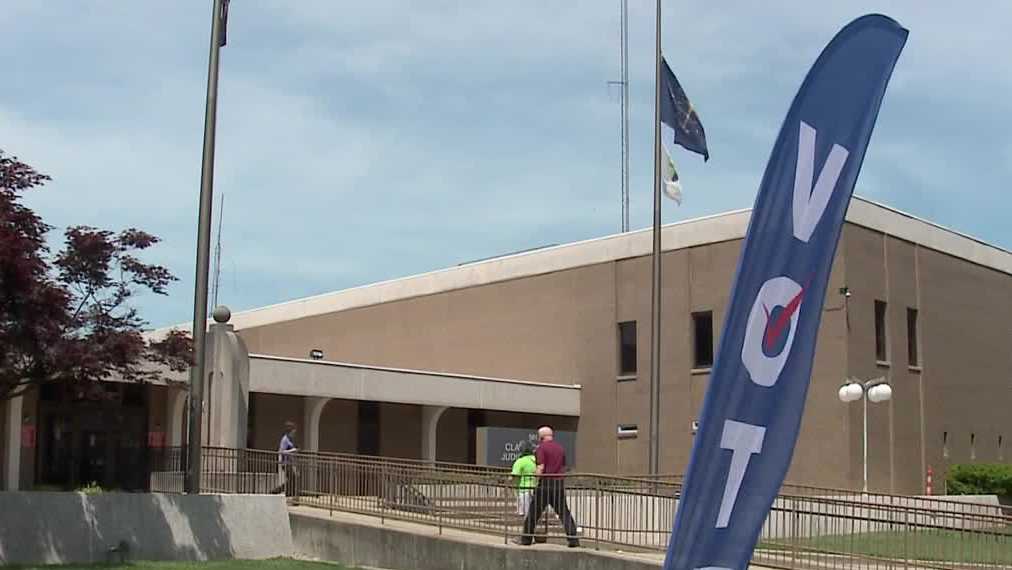 Early voting continues ahead of Indiana's election day