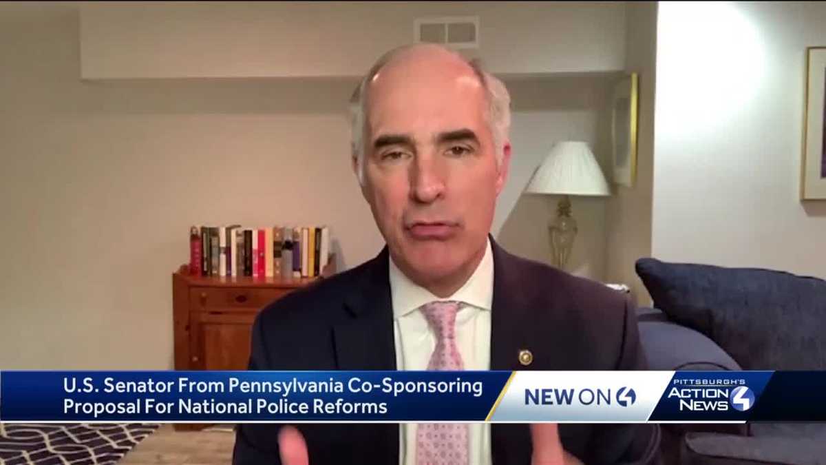 Pa. US Senator Casey calls for 'accountability' in federal police ...