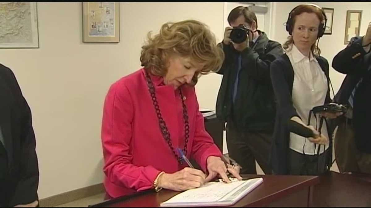 Kay Hagan files for re-election
