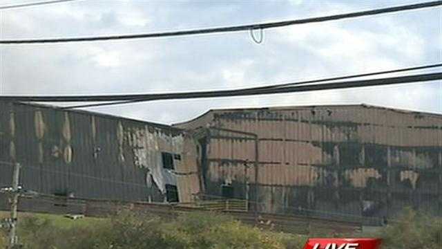 Smoky printing fire burns for hours