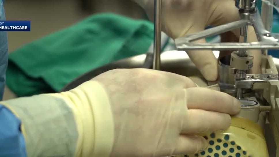 UofL Jewish Hospital performs world's first-of-its-kind artificial ...