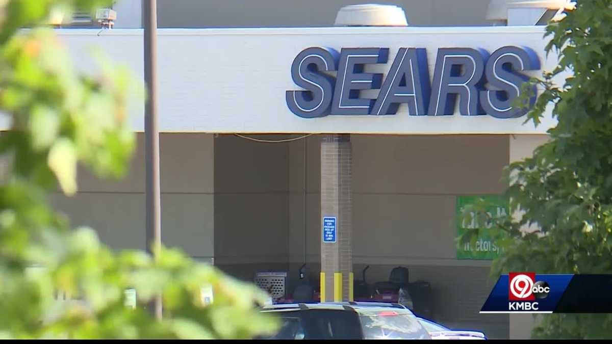 Sears to close additional stores, including Independence Center
