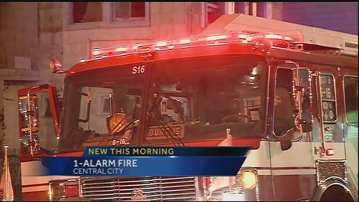 Abandoned building catches fire in Central City