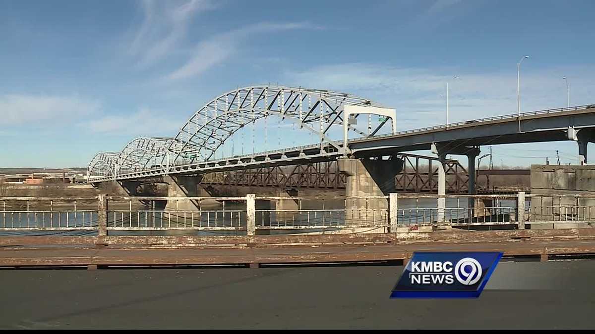 Southbound lanes of Buck O'Neil/Broadway Bridge to close for 6 months ...