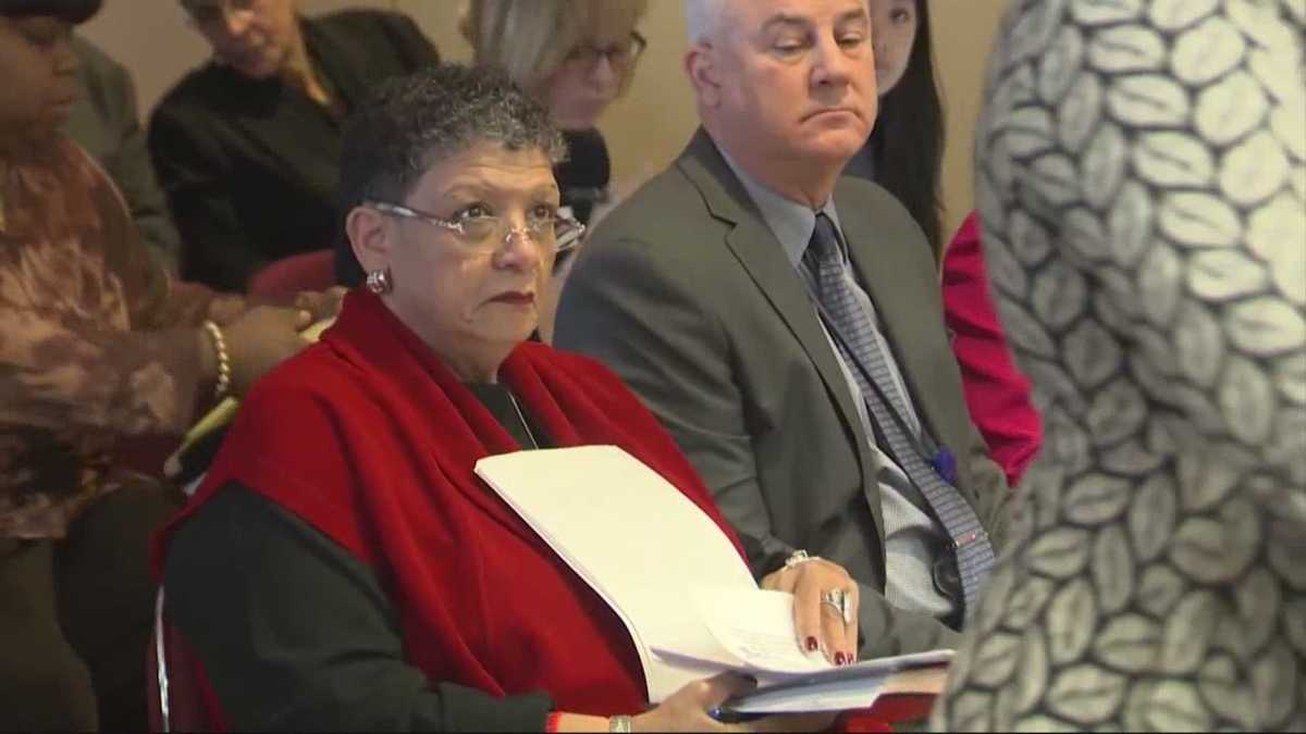 Beverly Scott stepping down as head of MBTA