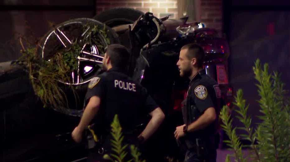 Milwaukee police arrest 20-year-old after chase, crash