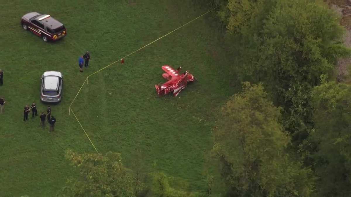 Small biplane crashes in Bullitt County; pilot 'alert and talking'