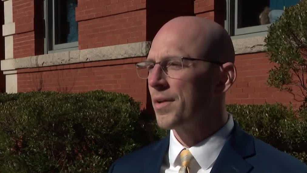 Manchester Mayor Jay Ruais running for another term