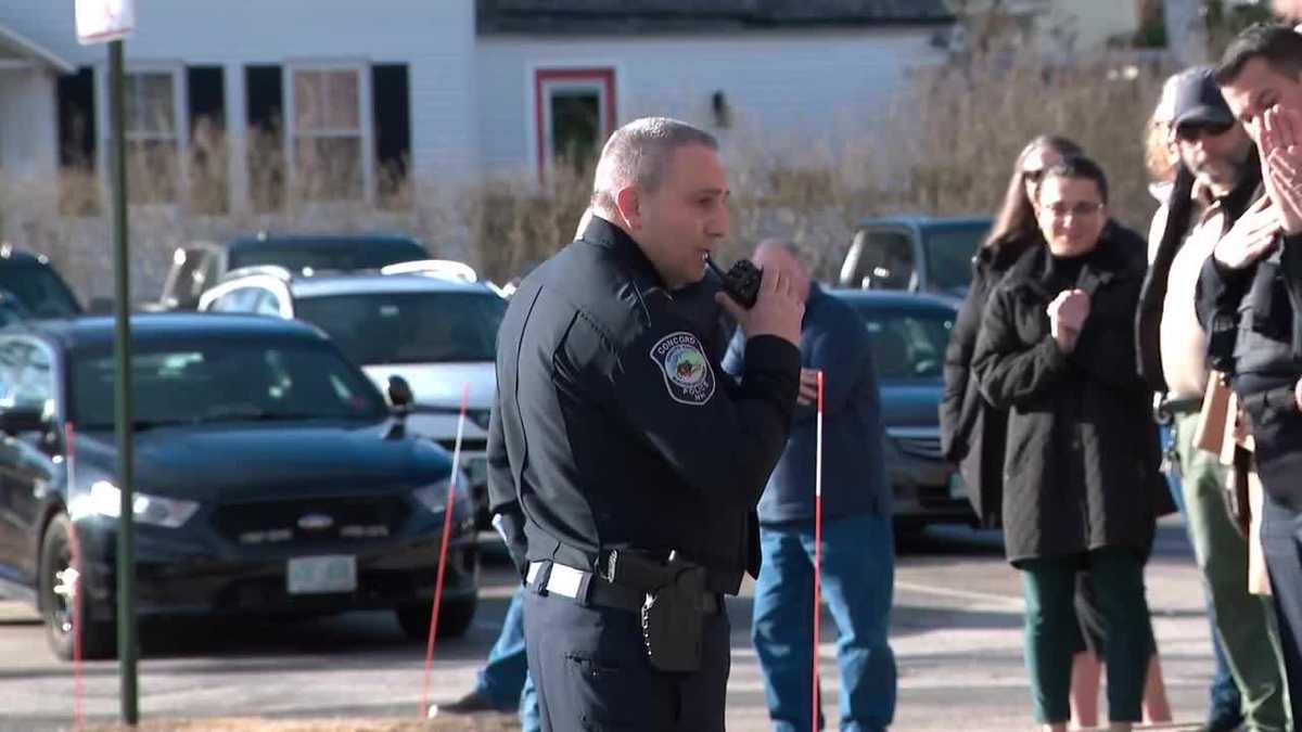 Deputy Police Chief John Thomas honored as he retires