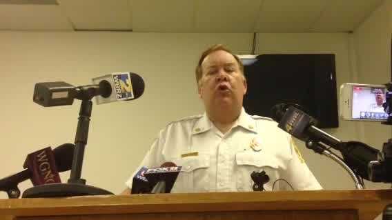 Raw Video: Hammond fire chief discusses plane crash at airport