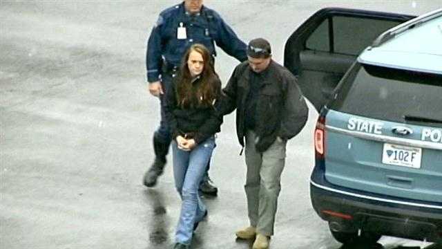 Raw Video: Jessica Linscott at Logan Airport