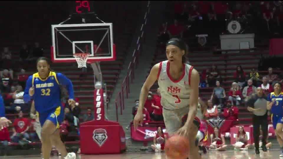Lobos record third straight win following victory over Spartans