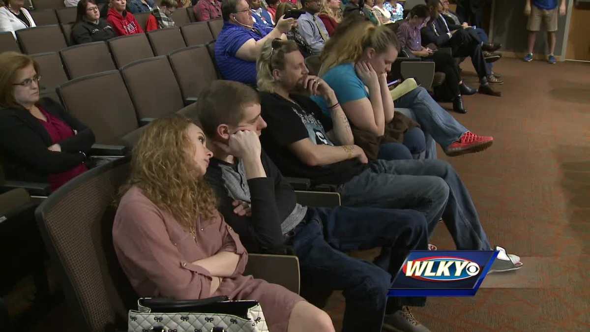 Ivy Tech hosts discussion between police and community