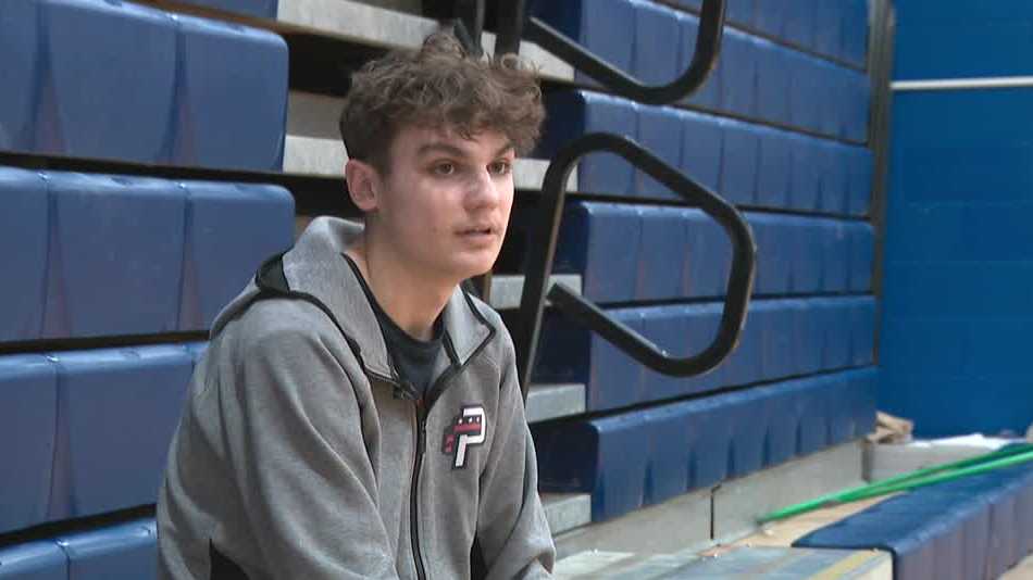 Profile School senior makes NH basketball history