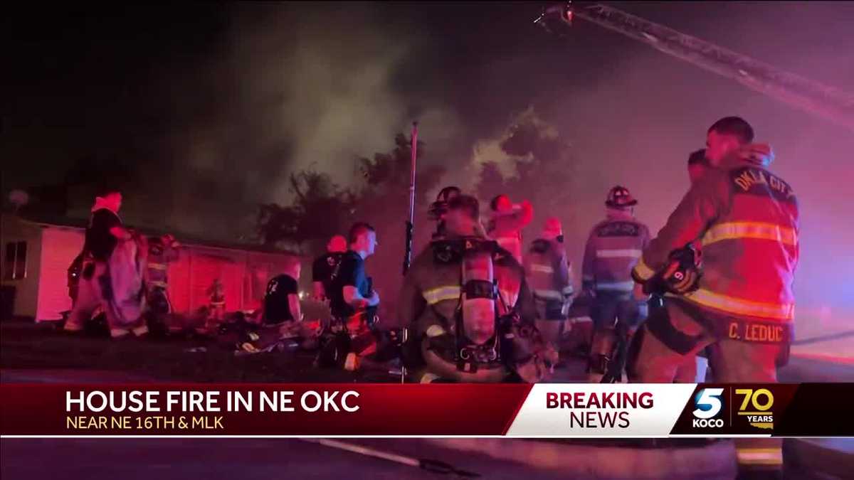 Fire in northeast OKC spreads to two homes