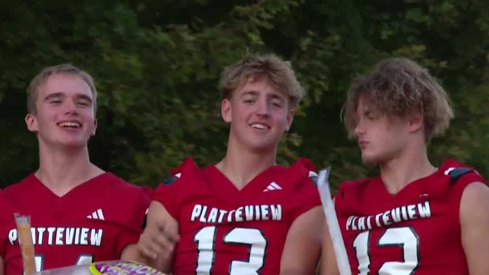 Platteview holds its homecoming parade
