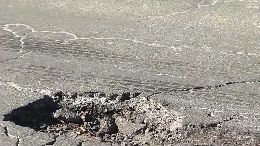 Thousands of potholes opening up on Massachusetts roads