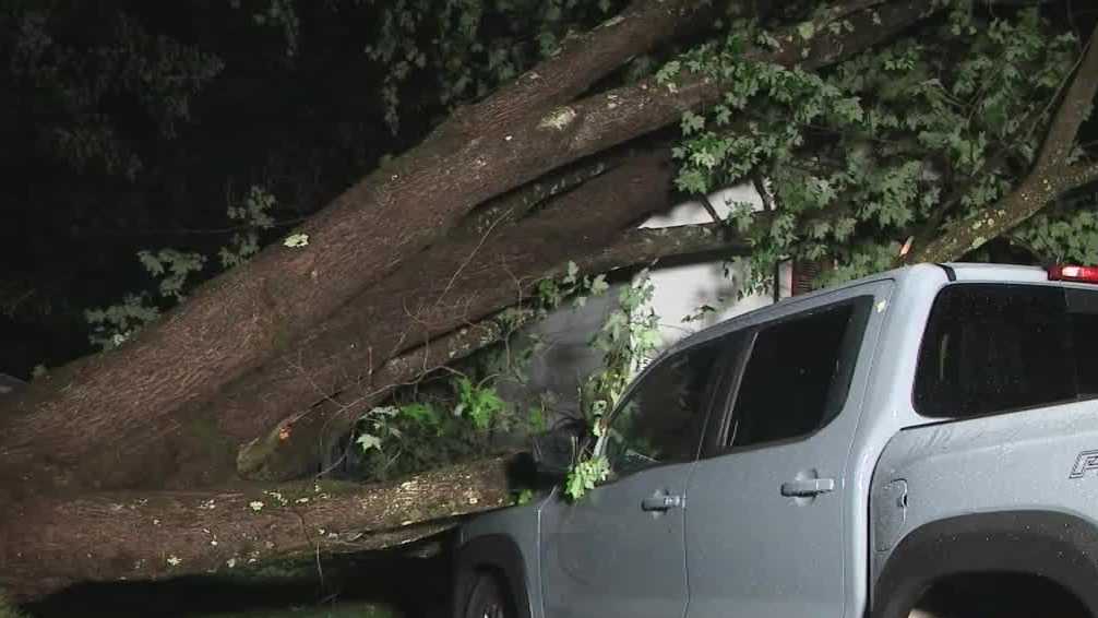 Severe thunderstorms leave thousands without power in NH