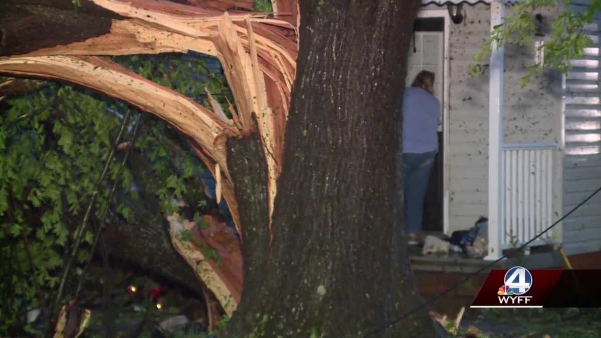 Tornado leaves behind damage all over Seneca