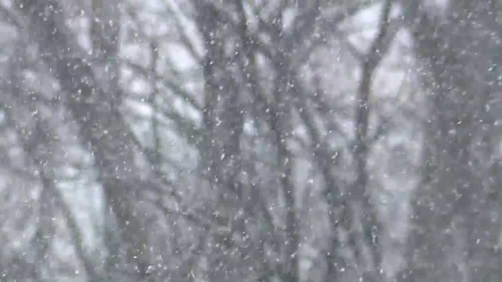 Heaviest snow from storm falling north of Kansas City