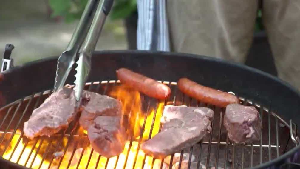 Average cost of Fourth of July cookout rises, group says