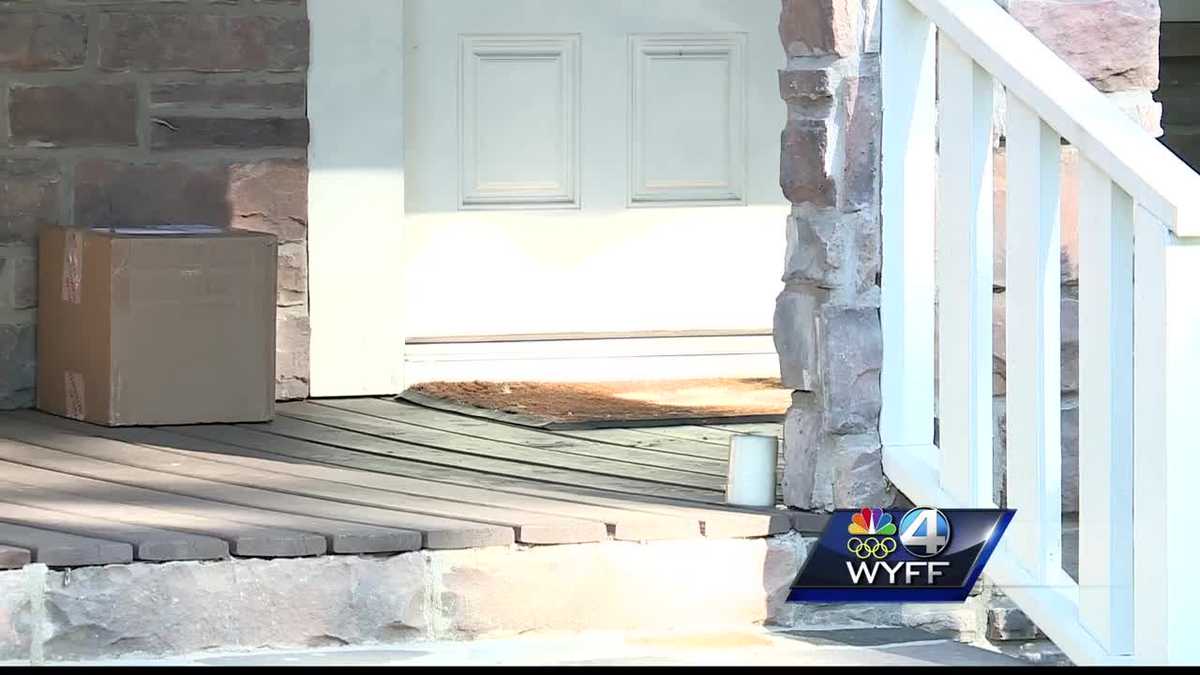 While holiday shopping begins, so does doorstep package theft