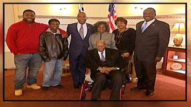 Family remembers William Mallory Sr. after private funeral