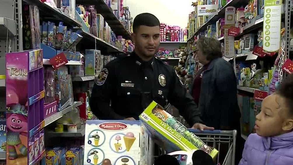 LMPD officers build relationships with children during Shop with a Cop
