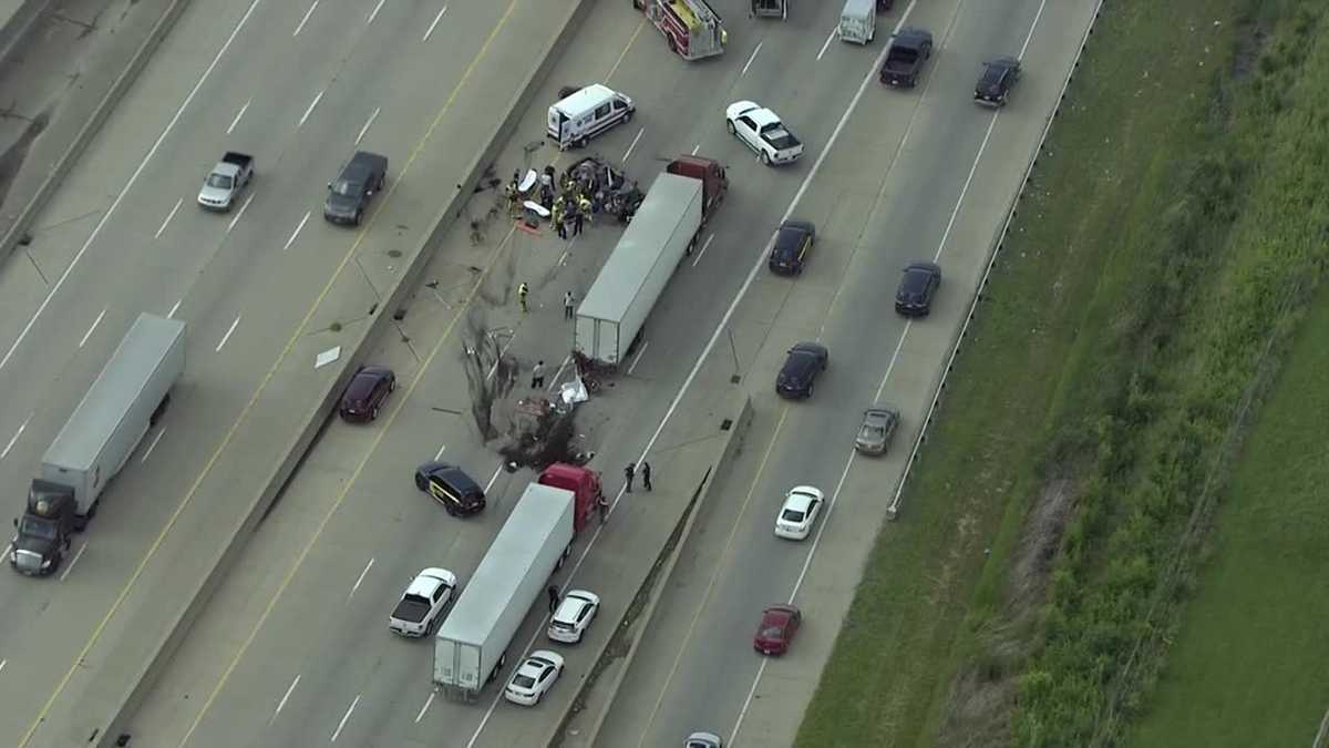 Floyd County man charged in deadly I-65 crash has bond set