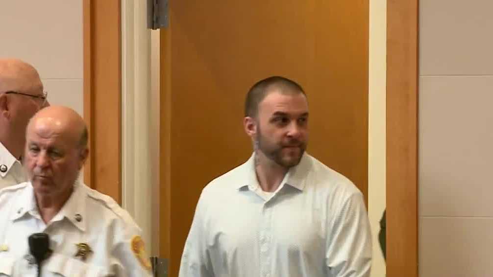 Prosecutors outline weapons charges against Adam Montgomery