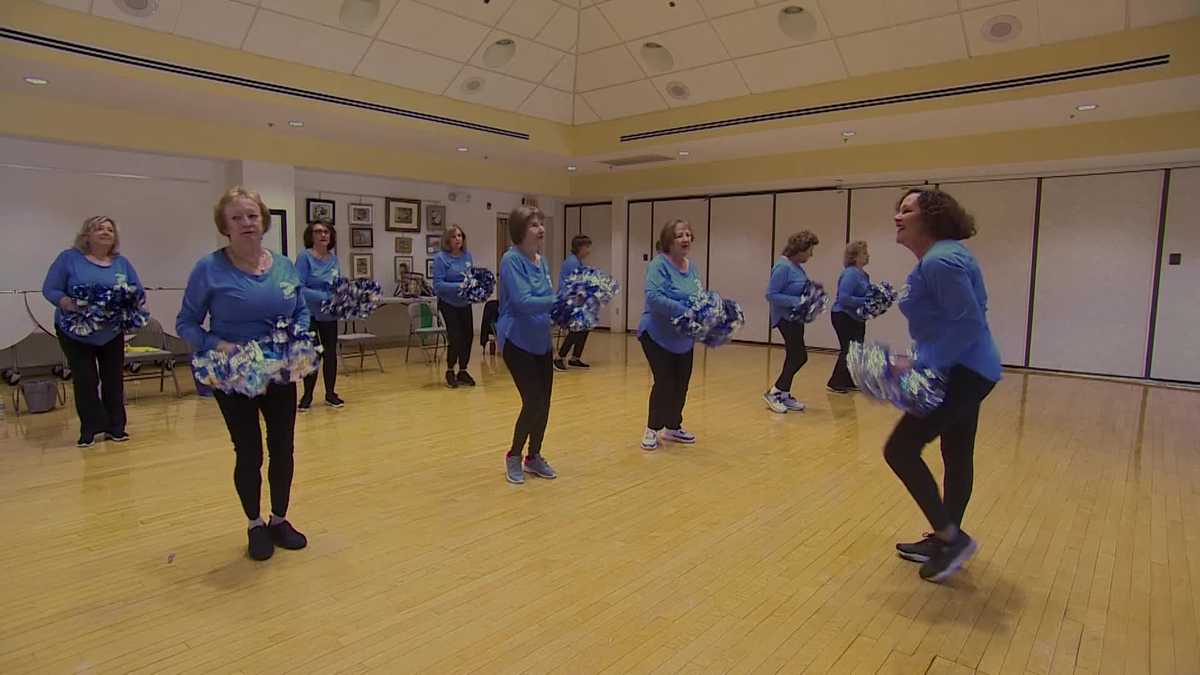 Sensational Seniors in Stitch's New Season