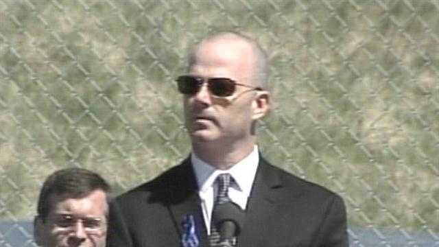 Brother of fallen chief speaks at memorial service