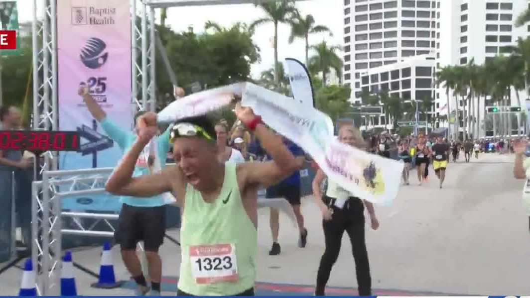 Who won the Palm Beaches Marathon in Florida?