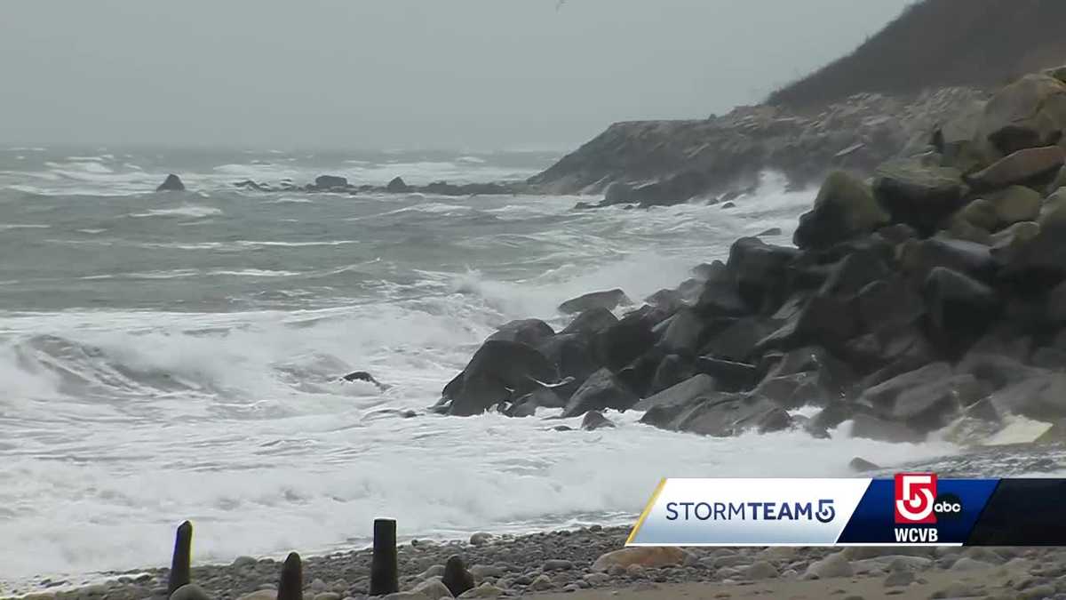 Mass. coast braces for highest tide in 6 years from nor'easter