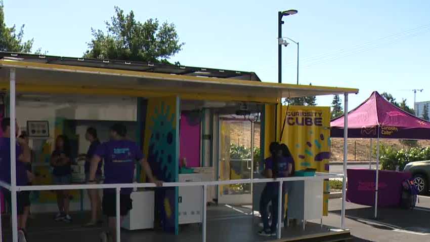 Curiosity Cube stopped by the SMUD museum