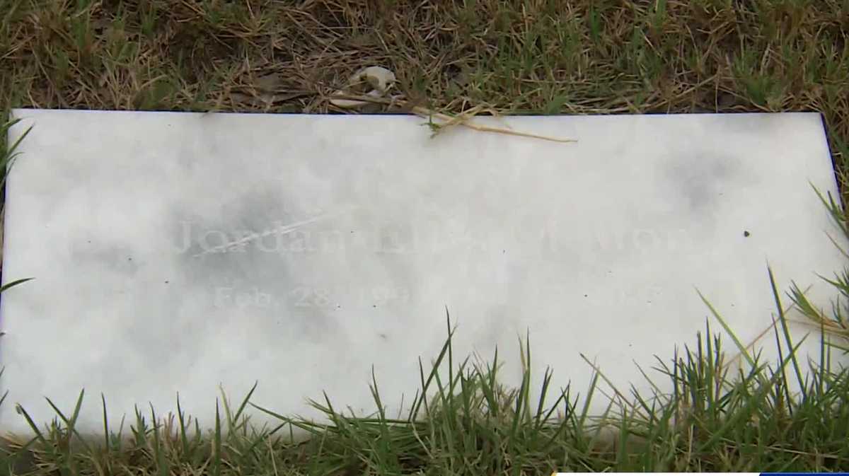 Fallen Birmingham firefighter Jordan Melton's mother seeks answers in ...