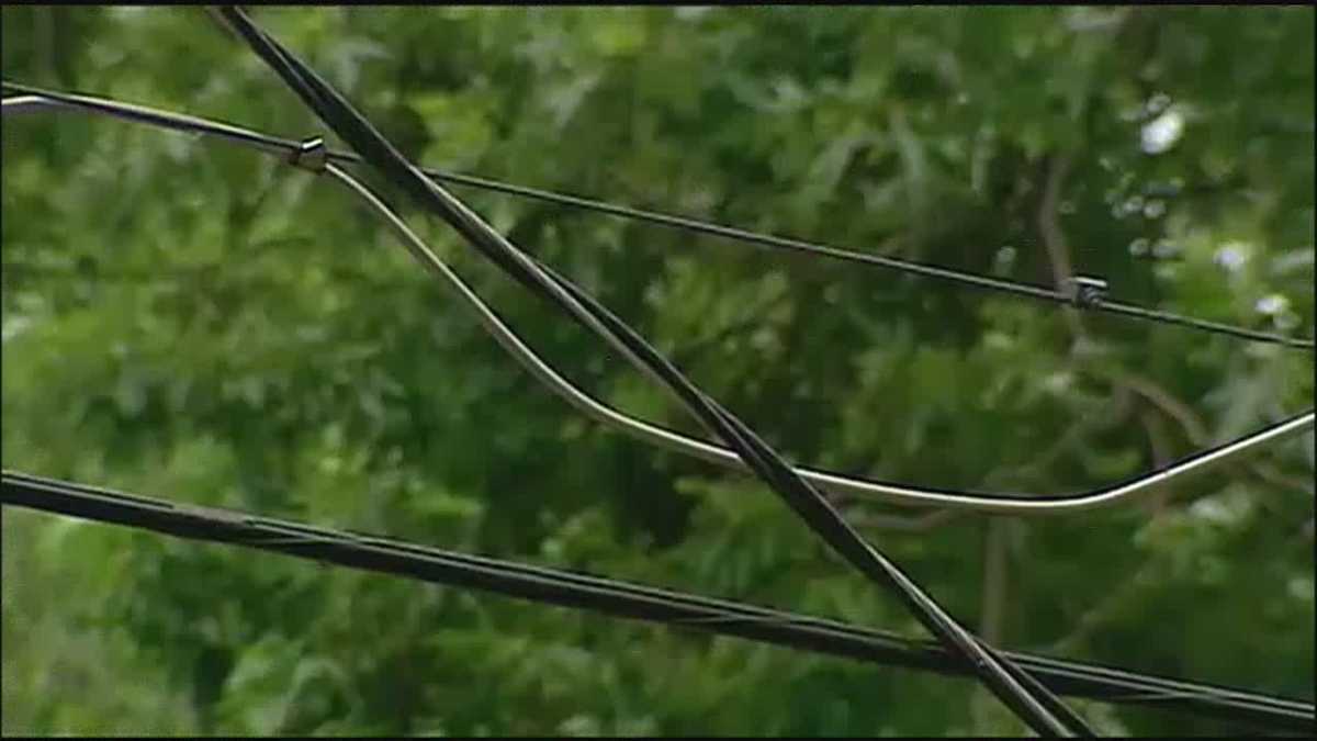 Windstorm causes power line problems across KC