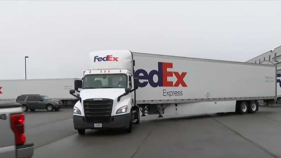 Vaccine from Cambridge-based Moderna begins shipping